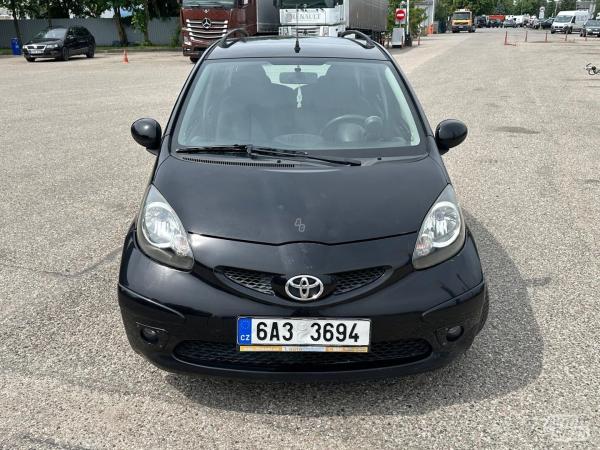 Toyota Aygo 2007 Marijampole, ar dzinēja tilpumu 1.00 L un nobraukumu 200 tūkst. km par 1650 €, foto 2 vietnē AUTOMOTO.COM.LV
