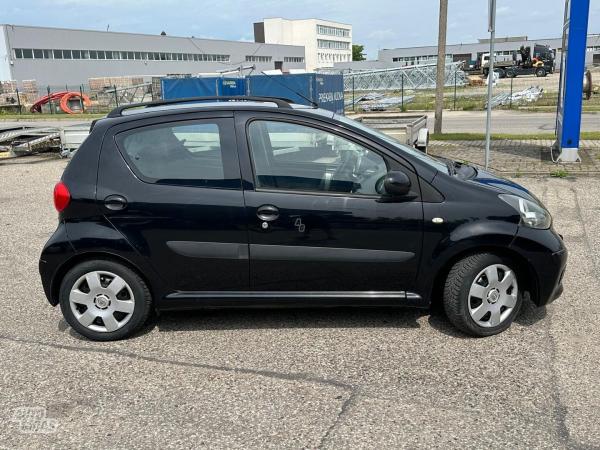 Toyota Aygo 2007 Marijampole, ar dzinēja tilpumu 1.00 L un nobraukumu 200 tūkst. km par 1650 €, foto 9 vietnē AUTOMOTO.COM.LV