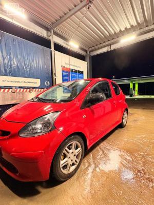 Toyota Aygo 2007 Viļņa, ar dzinēja tilpumu 1.00 L un nobraukumu 178 tūkst. km par 1700 €, foto 4 vietnē AUTOMOTO.COM.LV