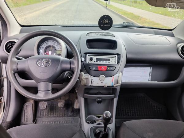 Toyota Aygo 2008 Viļņa, ar dzinēja tilpumu 1.00 L un nobraukumu 165 tūkst. km par 900 €, foto 11 vietnē AUTOMOTO.COM.LV