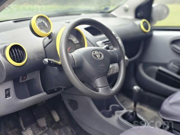 Toyota Aygo 2010 in Ogre, with an engine capacity of 1.00 L and mileage of 218 thousand km for 1500 €, photo 4 on AUTOMOTO.COM.LV