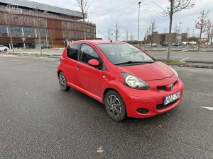 Toyota Aygo 2010 Klaipėda, ar dzinēja tilpumu 1.00 L un nobraukumu 113 tūkst. km par 1999 €, foto  vietnē AUTOMOTO.COM.LV