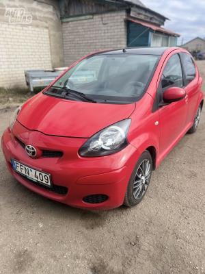 Toyota Aygo 2010 Viļņa, ar dzinēja tilpumu 1.00 L un nobraukumu 98 tūkst. km par 2200 €, foto  vietnē AUTOMOTO.COM.LV