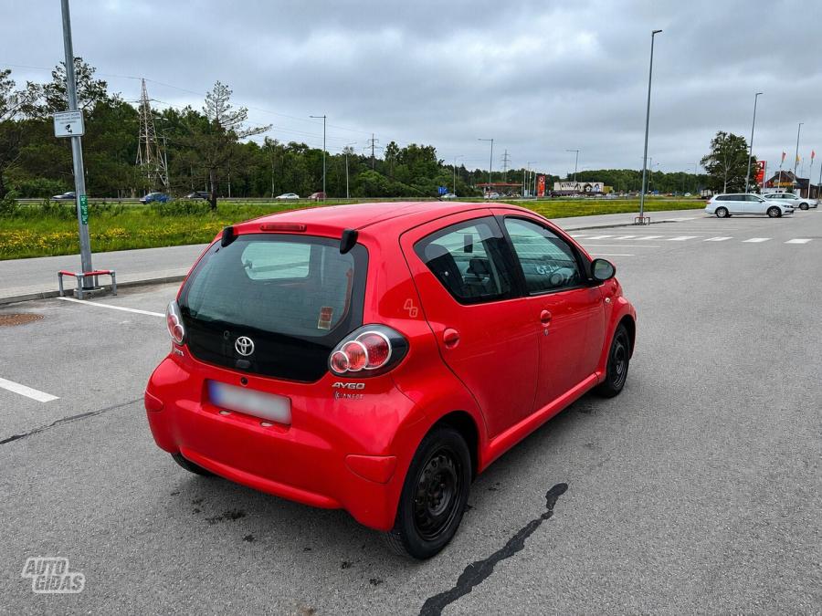 Toyota Aygo 2011 Kauņa, ar dzinēja tilpumu 1.00 L un nobraukumu 150 tūkst. km par 1700 €, foto 4 vietnē AUTOMOTO.COM.LV
