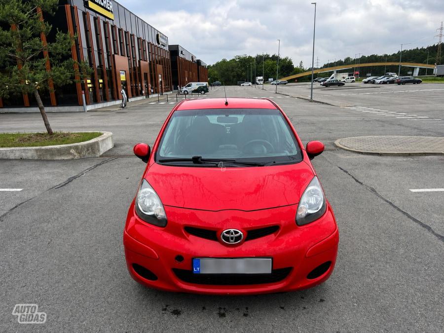 Toyota Aygo 2011 Kauņa, ar dzinēja tilpumu 1.00 L un nobraukumu 150 tūkst. km par 1700 €, foto 5 vietnē AUTOMOTO.COM.LV