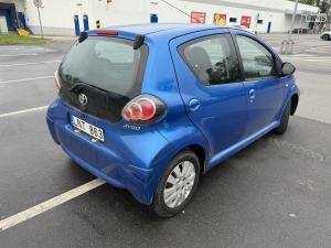 Toyota Aygo 2011 Viļņa, ar dzinēja tilpumu 1.00 L un nobraukumu 157 tūkst. km par 1750 €, foto 4 vietnē AUTOMOTO.COM.LV