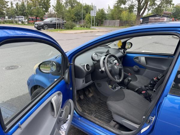 Toyota Aygo 2011 Viļņa, ar dzinēja tilpumu 1.00 L un nobraukumu 157 tūkst. km par 1750 €, foto 7 vietnē AUTOMOTO.COM.LV