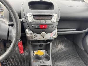 Toyota Aygo 2011 Viļņa, ar dzinēja tilpumu 1.00 L un nobraukumu 157 tūkst. km par 1750 €, foto 12 vietnē AUTOMOTO.COM.LV