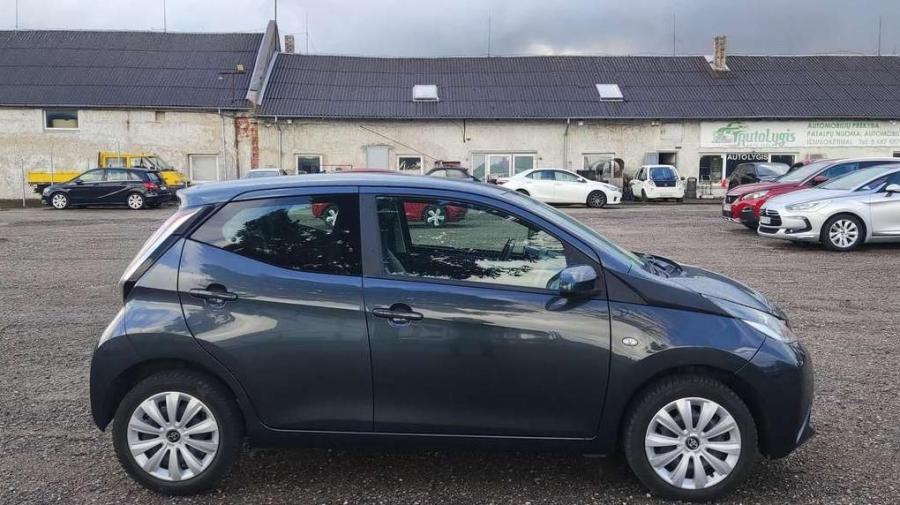 Toyota Aygo 2015 Klaipėda, ar dzinēja tilpumu 1.00 L un nobraukumu 95 tūkst. km par 4950 €, foto 3 vietnē AUTOMOTO.COM.LV