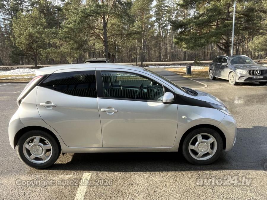 Toyota Aygo 2016 Tallina, ar dzinēja tilpumu 1.00 L un nobraukumu 108 tūkst. km par 5700 €, foto 2 vietnē AUTOMOTO.COM.LV