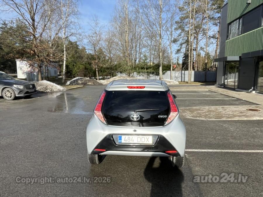 Toyota Aygo 2016 Tallina, ar dzinēja tilpumu 1.00 L un nobraukumu 108 tūkst. km par 5700 €, foto 4 vietnē AUTOMOTO.COM.LV