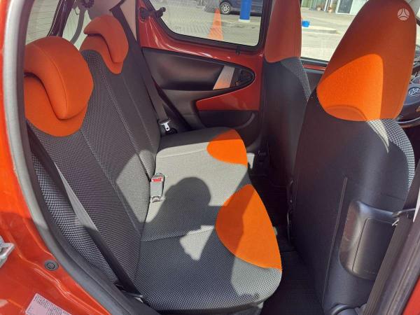 Toyota Aygo 2012 in Kaunas on AUTOMOTO.COM.LV Orange Toyota Aygo 2012 in Kaunas, with an engine capacity of 1.00 L and mileage of 121 thousand km for 3350 β¬, photo 9 on AUTOMOTO.COM.LV