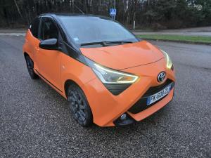 Orange Toyota Aygo 2019 in Anyksciai, with an engine capacity of 1.00 L and mileage of 59 thousand km for 4600 €, photo 3 on AUTOMOTO.COM.LV
