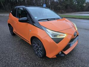 Orange Toyota Aygo 2019 in Anyksciai, with an engine capacity of 1.00 L and mileage of 59 thousand km for 4600 €, photo 10 on AUTOMOTO.COM.LV