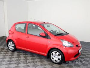 Sarkans Toyota Aygo 2006 Tallina, ar dzinēja tilpumu 1.00 L un nobraukumu 205 tūkst. km par 1099 €, foto  vietnē AUTOMOTO.COM.LV