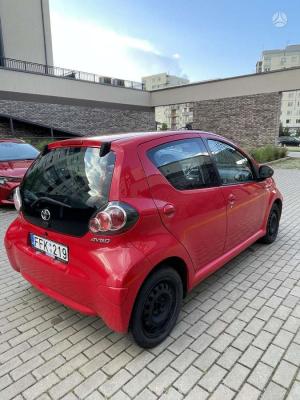 Red Toyota Aygo 2010 in Vilnius, with an engine capacity of 0.00 L and mileage of 128 thousand km for 1500 €, photo 6 on AUTOMOTO.COM.LV