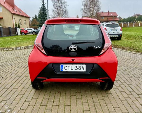 Sarkans Toyota Aygo 2015 Klaipėda, ar dzinēja tilpumu 1.00 L un nobraukumu 140 tūkst. km par 5150 €, foto 5 vietnē AUTOMOTO.COM.LV