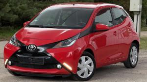 Red Toyota Aygo 2015 in Ukmerge, with an engine capacity of 1.00 L and mileage of 164 thousand km for 5500 €, photo 3 on AUTOMOTO.COM.LV