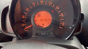 Red Toyota Aygo 2015 in Ukmerge, with an engine capacity of 1.00 L and mileage of 164 thousand km for 5500 €, photo 23 on AUTOMOTO.COM.LV