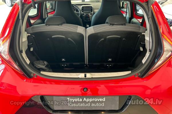 Sarkans Toyota Aygo 2019 Pērnava, ar dzinēja tilpumu 1.00 L un nobraukumu 70 tūkst. km par 7550 €, foto 10 vietnē AUTOMOTO.COM.LV