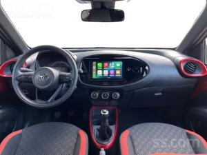 Sarkans Toyota Aygo 2024 Rīga, ar dzinēja tilpumu 1.00 L un nobraukumu 12 tūkst. km par 16990 €, foto 9 vietnē AUTOMOTO.COM.LV