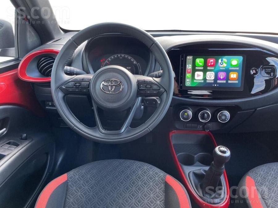 Sarkans Toyota Aygo 2024 Rīga, ar dzinēja tilpumu 1.00 L un nobraukumu 12 tūkst. km par 16990 €, foto 10 vietnē AUTOMOTO.COM.LV