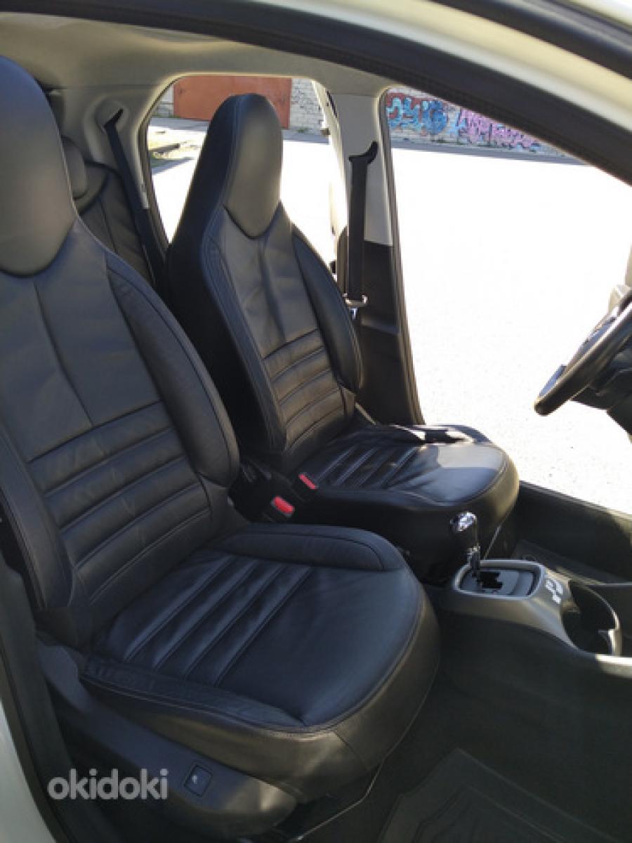Balts Toyota Aygo 2016 Tallina, ar dzinēja tilpumu 1.00 L un nobraukumu 152 tūkst. km par 10990 €, foto 5 vietnē AUTOMOTO.COM.LV
