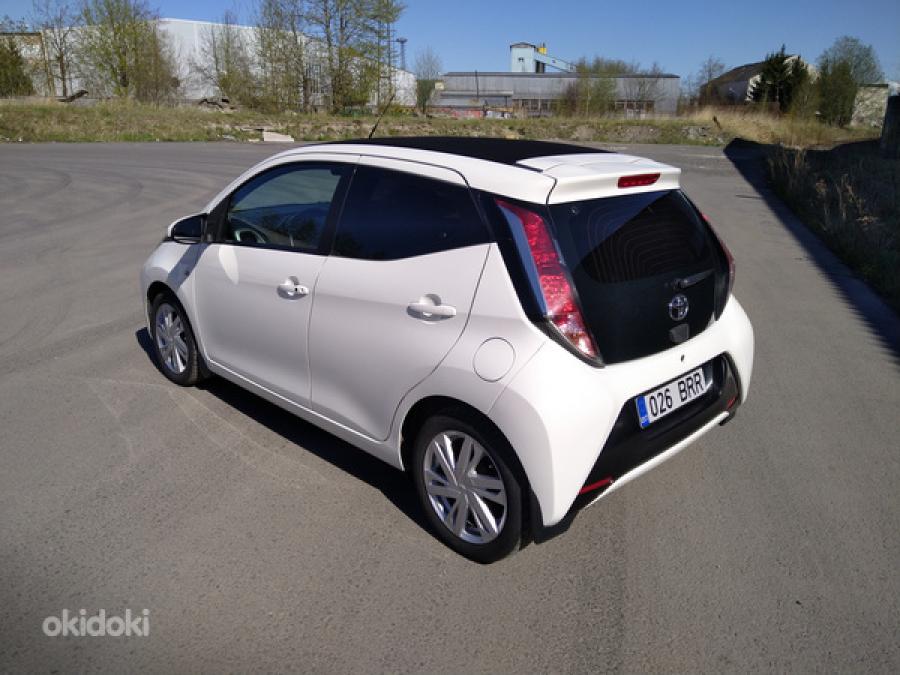 Balts Toyota Aygo 2016 Tallina, ar dzinēja tilpumu 1.00 L un nobraukumu 152 tūkst. km par 10990 €, foto 8 vietnē AUTOMOTO.COM.LV