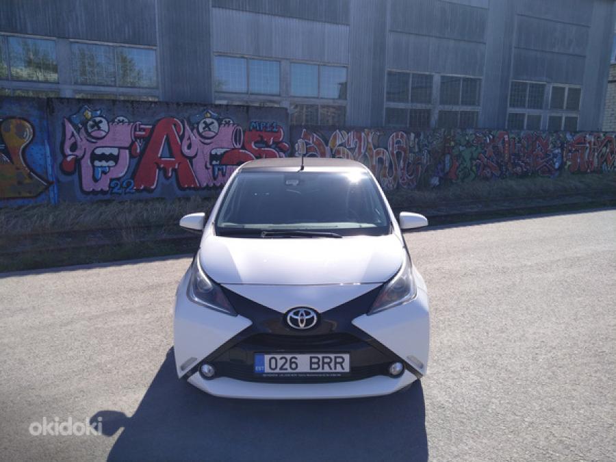 Balts Toyota Aygo 2016 Tallina, ar dzinēja tilpumu 1.00 L un nobraukumu 152 tūkst. km par 10990 €, foto 9 vietnē AUTOMOTO.COM.LV