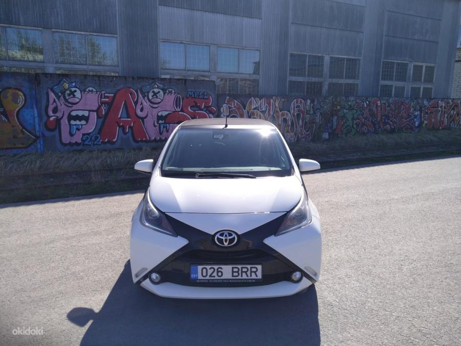 Balts Toyota Aygo 2016 Tallina, ar dzinēja tilpumu 1.00 L un nobraukumu 152 tūkst. km par 10990 €, foto 19 vietnē AUTOMOTO.COM.LV