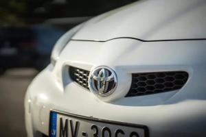 Balts Toyota Aygo 2010 Liepāja, ar dzinēja tilpumu 1.00 L un nobraukumu 94 tūkst. km par 3800 €, foto 11 vietnē AUTOMOTO.COM.LV