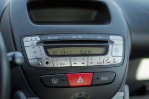 Balts Toyota Aygo 2010 Liepāja, ar dzinēja tilpumu 1.00 L un nobraukumu 94 tūkst. km par 3800 €, foto 19 vietnē AUTOMOTO.COM.LV