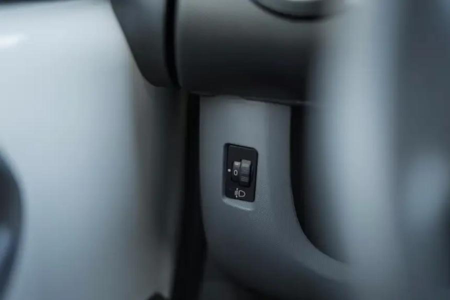 Balts Toyota Aygo 2010 Liepāja, ar dzinēja tilpumu 1.00 L un nobraukumu 94 tūkst. km par 3800 €, foto 21 vietnē AUTOMOTO.COM.LV