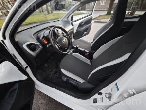 Balts Toyota Aygo 2017 Rīga, ar dzinēja tilpumu 1.00 L un nobraukumu 91 tūkst. km par 6349 €, foto 9 vietnē AUTOMOTO.COM.LV