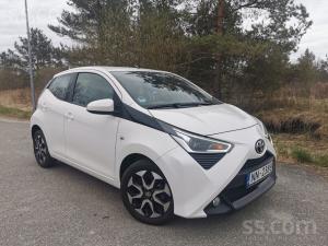 Белый Тойота Айго 2019 в Тукумс, объемом двигателя 1.00 л и пробегом 112 тыс. км за 7500 €, фото 13 на AUTOMOTO.COM.LV