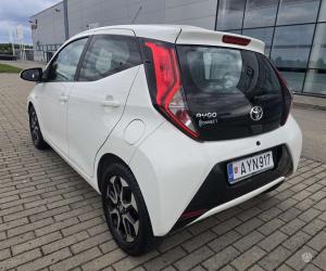 Белый Тойота Айго 2020 в Паневежис, объемом двигателя 1.00 л и пробегом 100 тыс. км за 5499 €, фото 7 на AUTOMOTO.COM.LV