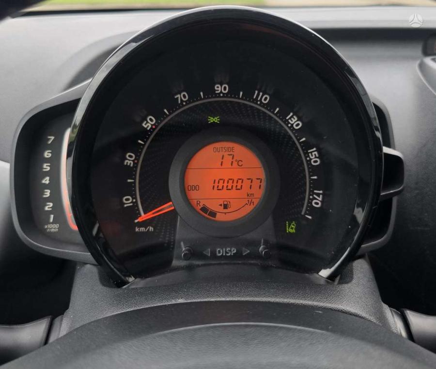 Белый Тойота Айго 2020 в Паневежис, объемом двигателя 1.00 л и пробегом 100 тыс. км за 5499 €, фото 45 на AUTOMOTO.COM.LV