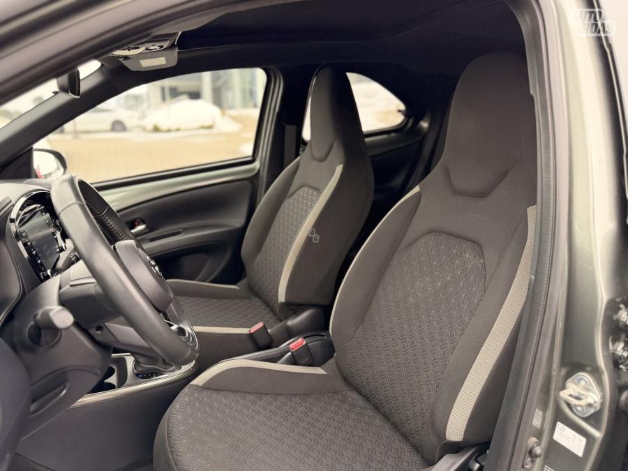 Тойота Aygo X 2022 в Вильнюс, объемом двигателя 1.00 л и пробегом 112 тыс. км за 13300 €, фото 13 на AUTOMOTO.COM.LV