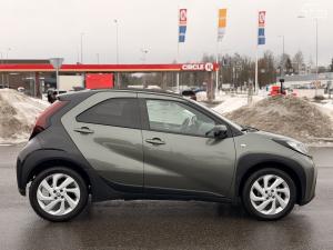Toyota Aygo X 2022 in Vilnius, with an engine capacity of 1.00 L and mileage of 112 thousand km for 12950 €, photo 6 on AUTOMOTO.COM.LV