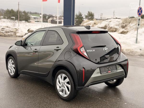 Toyota Aygo X 2022 in Vilnius, with an engine capacity of 1.00 L and mileage of 112 thousand km for 12950 €, photo 8 on AUTOMOTO.COM.LV