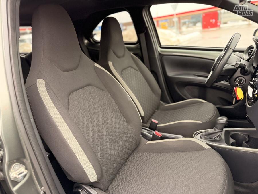 Toyota Aygo X 2022 in Vilnius, with an engine capacity of 1.00 L and mileage of 112 thousand km for 12950 €, photo 20 on AUTOMOTO.COM.LV