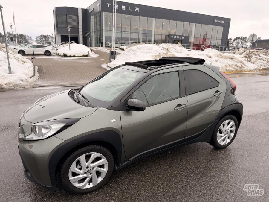 Toyota Aygo X 2022 in Vilnius, with an engine capacity of 1.00 L and mileage of 112 thousand km for 12950 €, photo 22 on AUTOMOTO.COM.LV