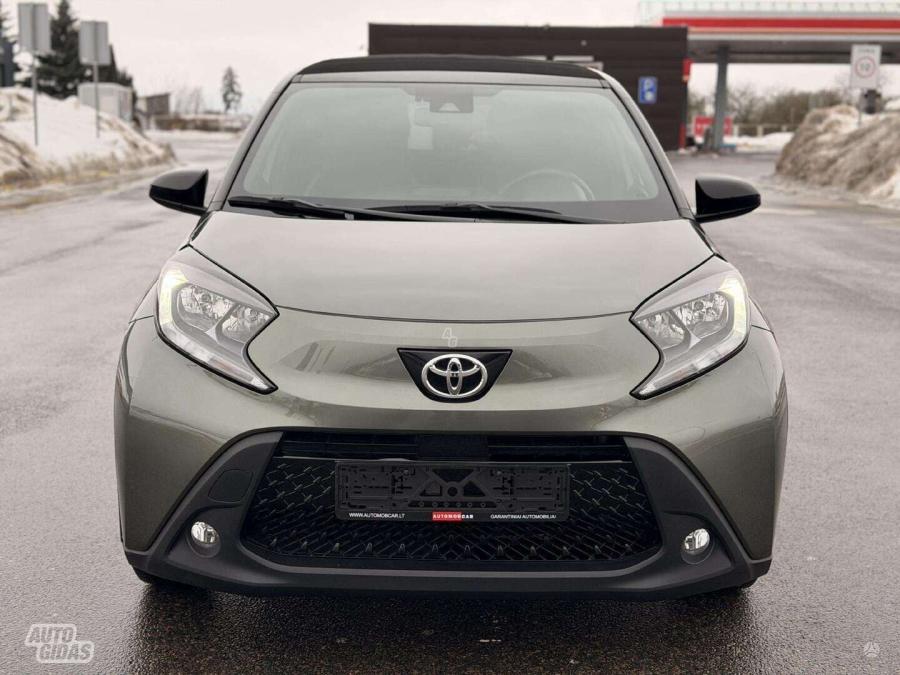 Toyota Aygo X 2022 in Vilnius, with an engine capacity of 1.00 L and mileage of 112 thousand km for 12950 €, photo 3 on AUTOMOTO.COM.LV