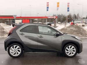 Toyota Aygo X 2022 in Vilnius, with an engine capacity of 1.00 L and mileage of 112 thousand km for 12950 €, photo 8 on AUTOMOTO.COM.LV