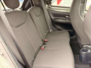 Toyota Aygo X 2022 Viļņa, ar dzinēja tilpumu 1.00 L un nobraukumu 112 tūkst. km par 11650 €, foto 17 vietnē AUTOMOTO.COM.LV