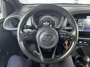 Тойота Aygo X 2022 в Вильнюс, объемом двигателя 1.00 л и пробегом 112 тыс. км за 11550 €, фото 32 на AUTOMOTO.COM.LV
