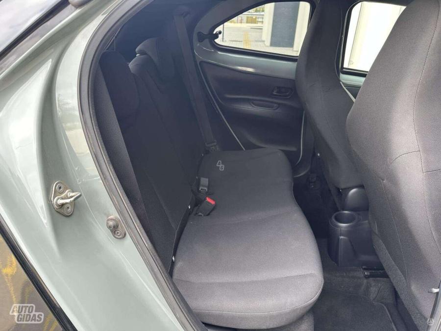 Zaļš Toyota Aygo X 2024 Viļņa, ar dzinēja tilpumu 1.00 L un nobraukumu 49 tūkst. km par 11250 €, foto 32 vietnē AUTOMOTO.COM.LV