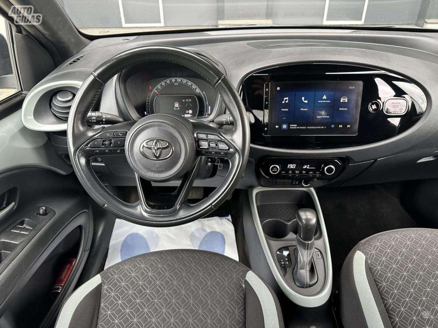 Zaļš Toyota Aygo X 2024 Viļņa, ar dzinēja tilpumu 1.00 L un nobraukumu 49 tūkst. km par 11250 €, foto 35 vietnē AUTOMOTO.COM.LV