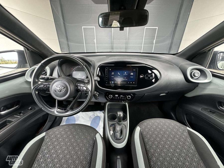 Zaļš Toyota Aygo X 2024 Viļņa, ar dzinēja tilpumu 1.00 L un nobraukumu 49 tūkst. km par 11250 €, foto 36 vietnē AUTOMOTO.COM.LV