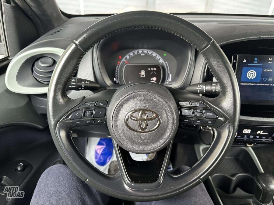 Zaļš Toyota Aygo X 2024 Viļņa, ar dzinēja tilpumu 1.00 L un nobraukumu 49 tūkst. km par 12950 €, foto 23 vietnē AUTOMOTO.COM.LV